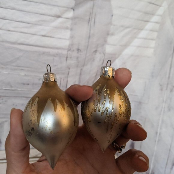 Unbranded | Holiday | Vintage Gold Silver Glitter Teardrop Snowcap ...